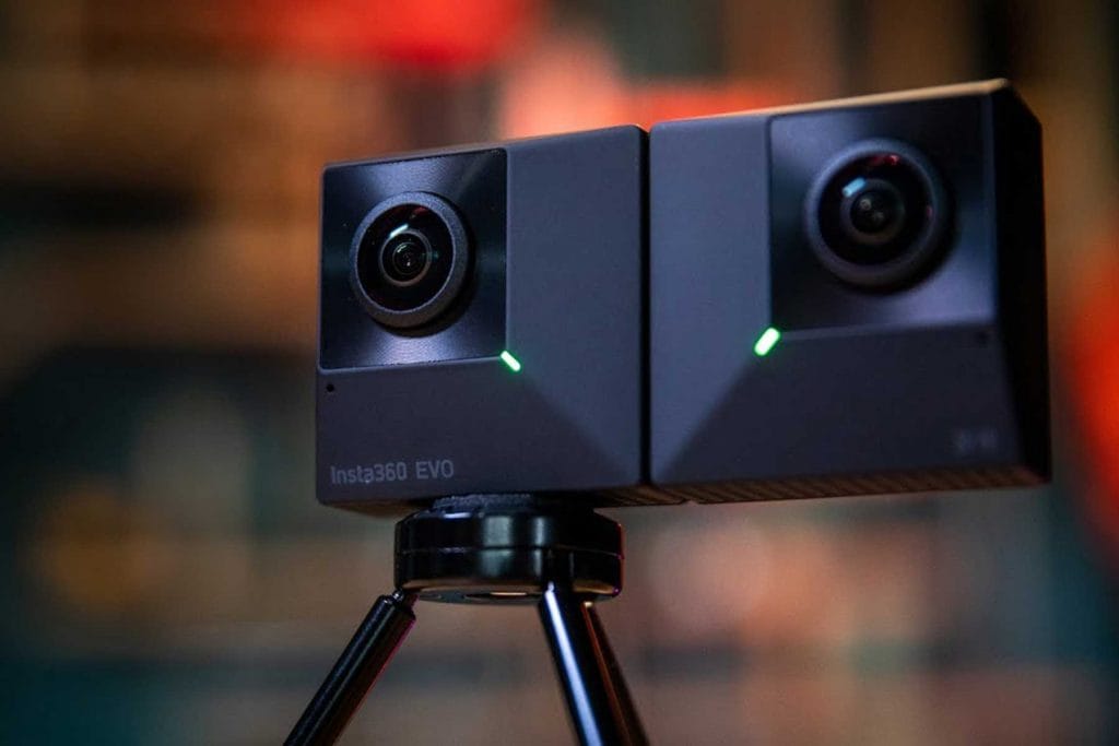 Insta360 EVO Katlanabilir Kamera, 3D ve 360° – Fotoğrafçı Haberleri ve ...